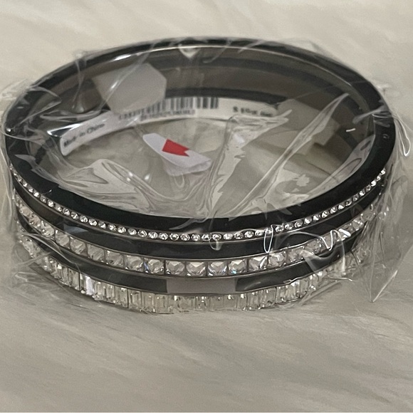 henri bendel | Jewelry | Nwt Henri Bendel 3 Tier Silver Bracelet With ...